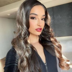 Emily Willis Biography, Age, Height, Measurement, Income | Gossips Diary