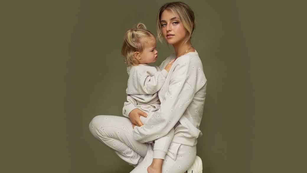 Alicia Moffet Conjoint & Separation, Age, Songs, Tour, Instagram ...